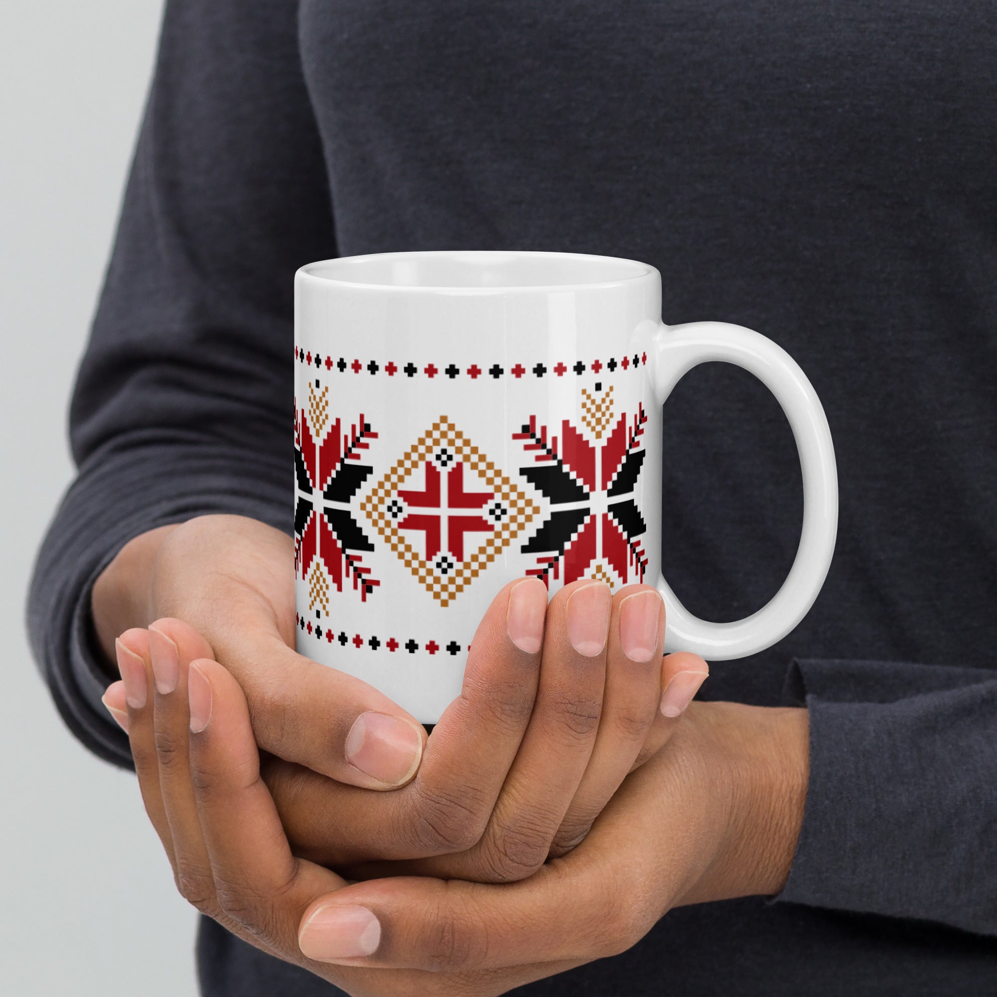 Ukrainian Vyshyvanka Mug – Golden Heart